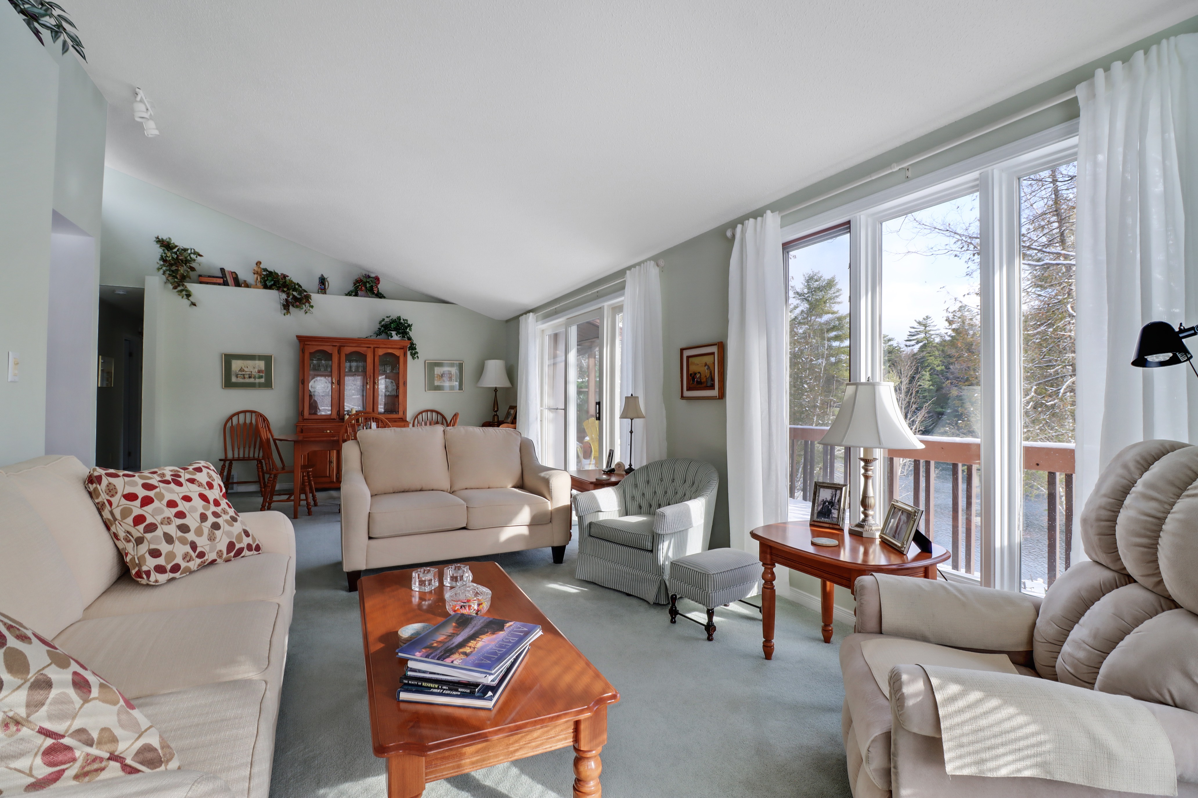 18 Fleming Drive Burnstown – London House Photography