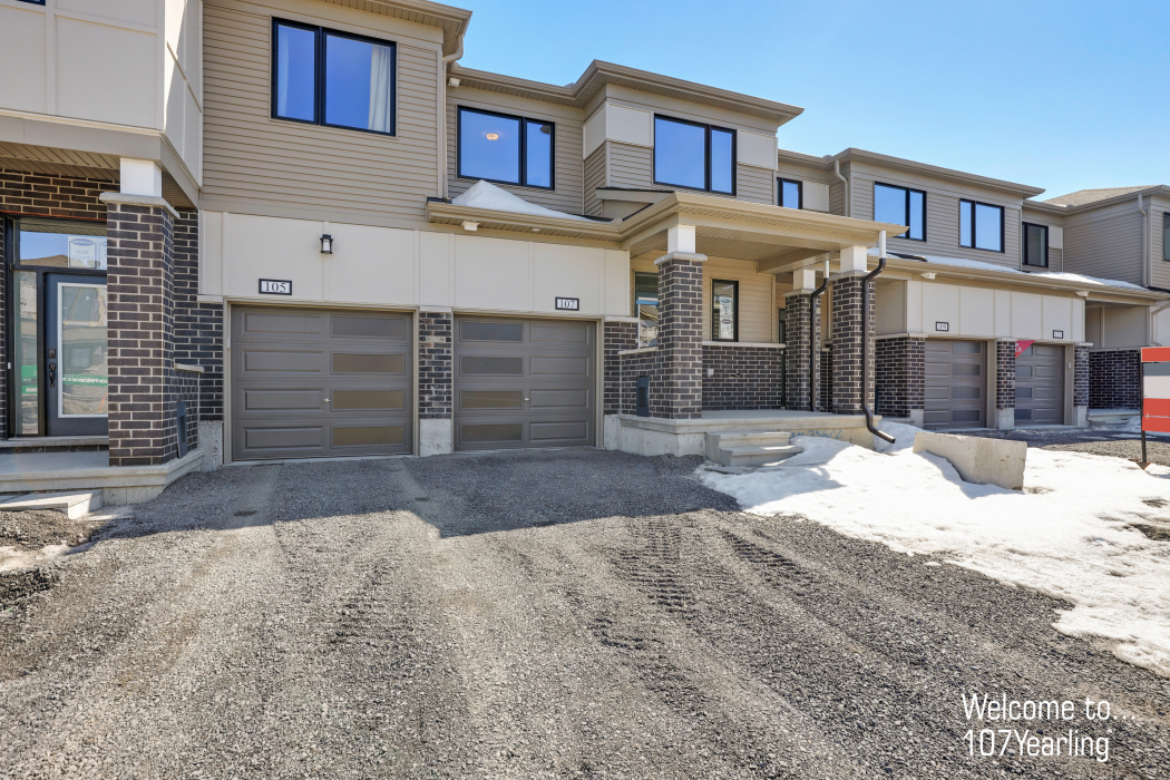 107 Yearling Circle Ottawa – London House Photography